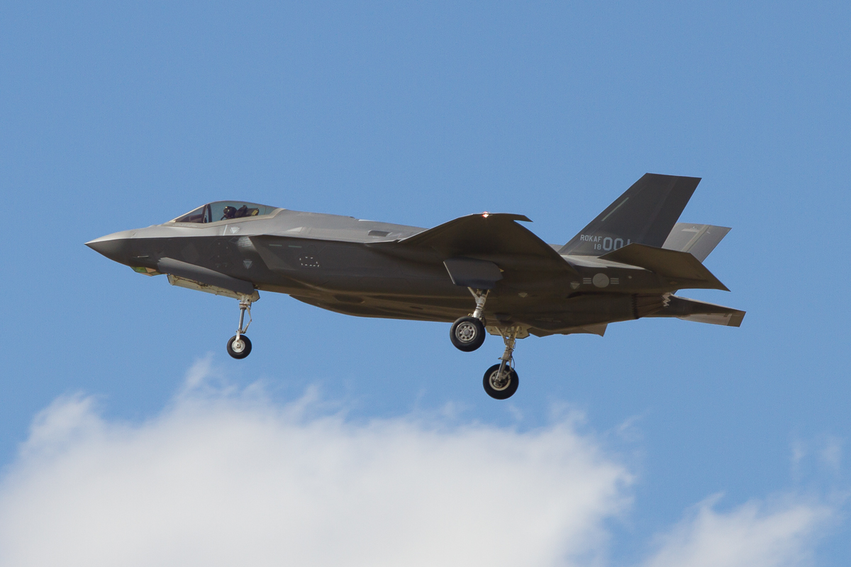 Grootste luchtmachtoefening ooit in Zuid-Korea - Up in the Sky